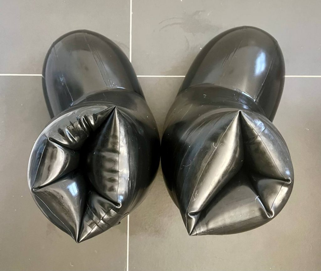 Black Bopper footpaws – Rubber Paws